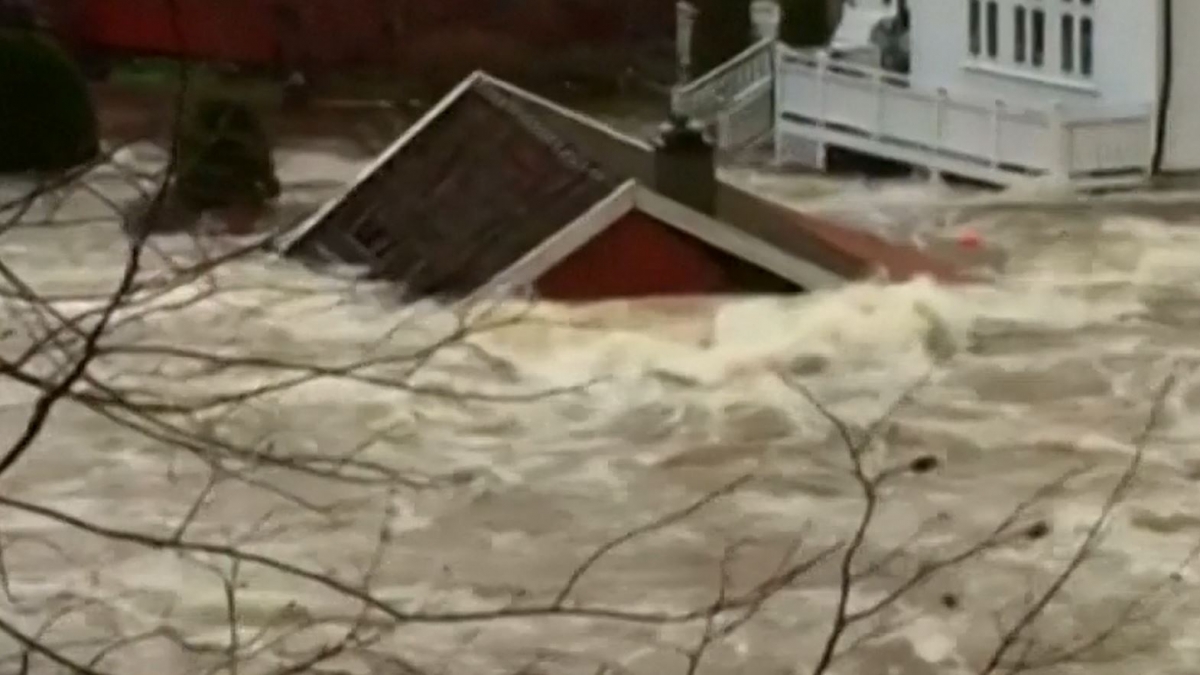 Norway: Houses washed away as severe floods batter parts of country Norway: Houses washed away as severe floods batter parts of country