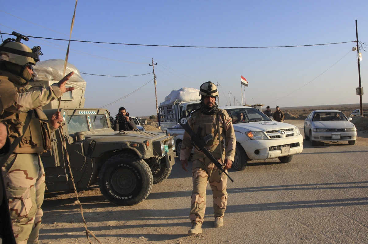 Iraq: Thousands Flee as Battle of Fallujah Looms