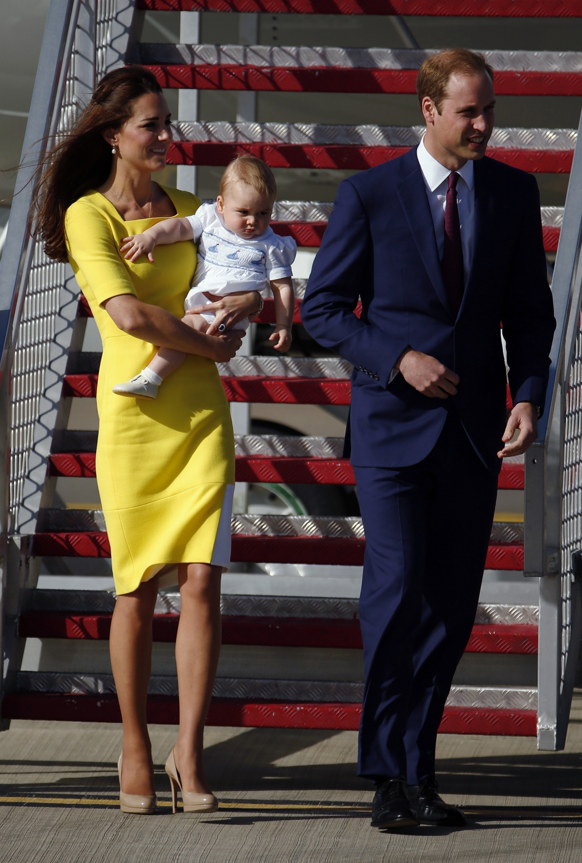 Royal Tour in Pictures: Kate Middleton, Prince William and Baby George ...
