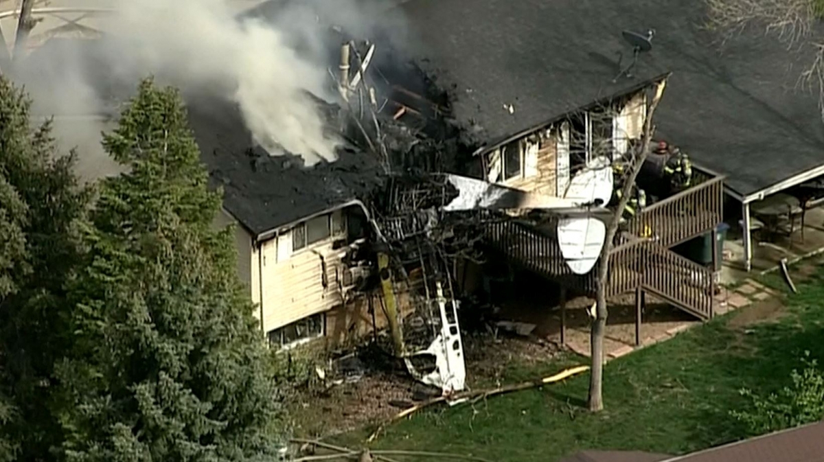 Plane Crashes Into House In Colorado | IBTimes UK