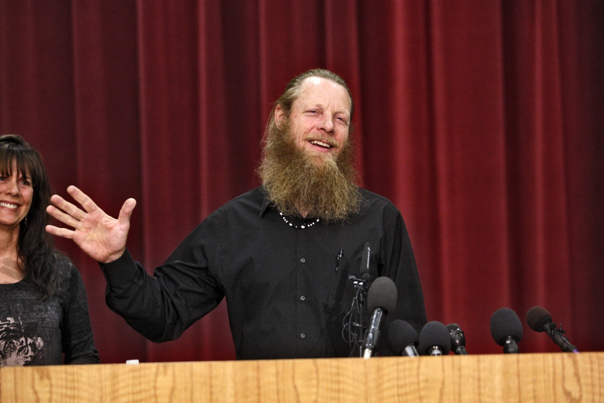 Bowe Bergdahl a Deserter? Fellow Soldiers Take to Social Media to ...