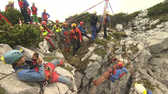Trapped Explorer in German Cave Rescued After 12 days | IBTimes UK