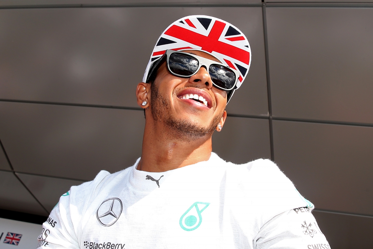 F1 2014: Lewis Hamilton Outlasts Nico Rosburg to Win British Grand Prix ...