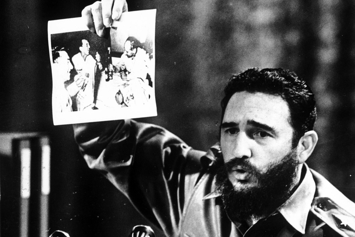 Fidel Castro dies at 90: Life in pictures
