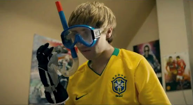 Inbetweeners' Jay Applies to be Crystal Palace Manager