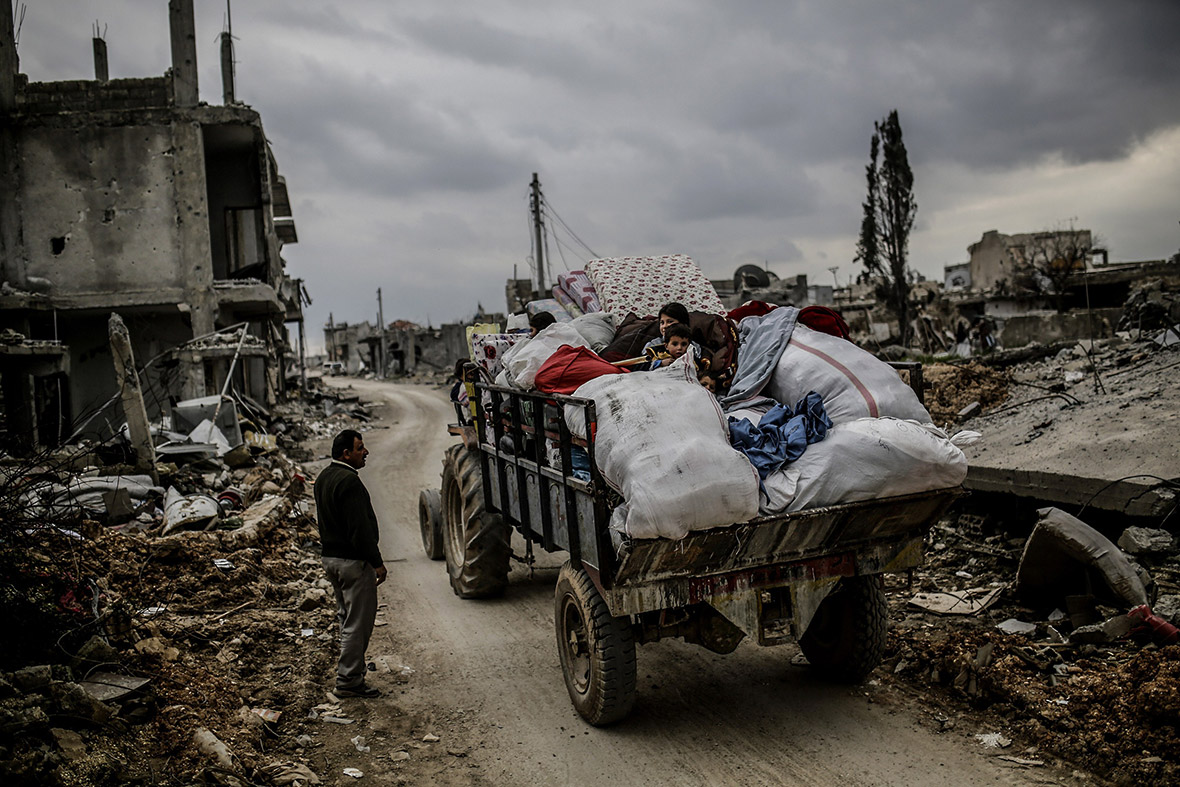 Life in the ruins: Syrian Kurds return to Kobani, reduced to rubble by ...