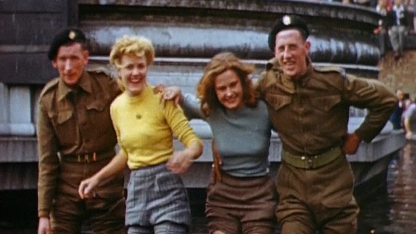 VE Day 70th anniversary: Amazing colour footage of the celebrations in ...