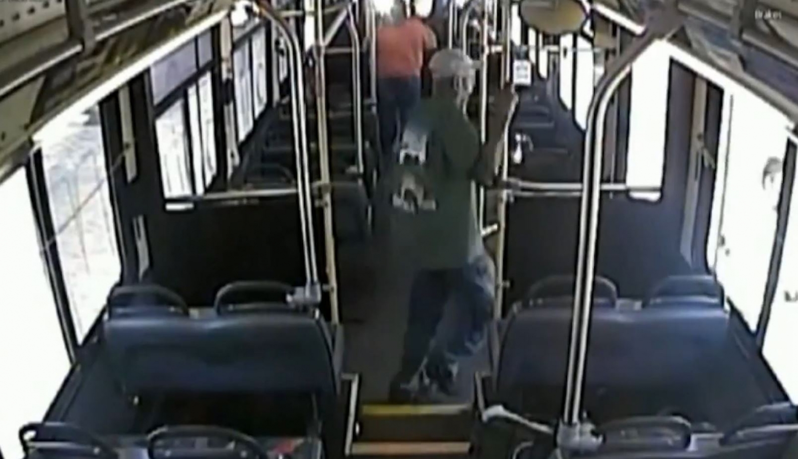 US: Dramatic video shows passengers flee bus just seconds before train ...
