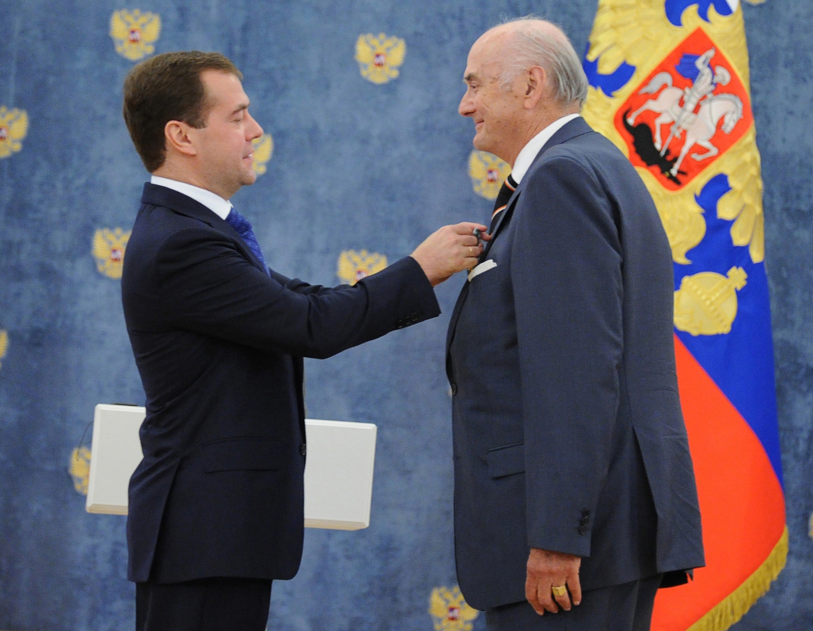 Lawmaker calls for the return of the Romanov royal family to Russia