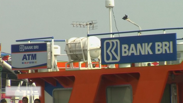 Indonesia: Floating bank brings services to remote islands | IBTimes UK