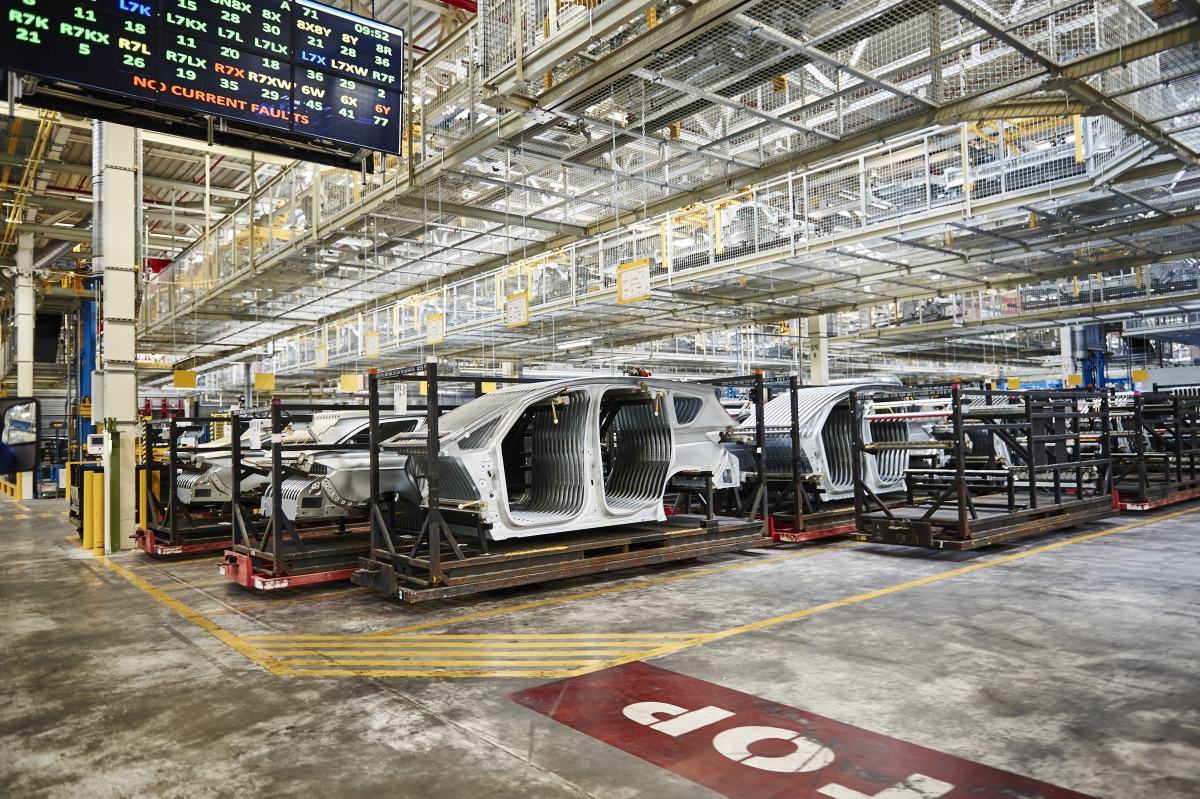 Inside Ford's €2.3bn mega factory: Ostriches, robots and more high-tech ...