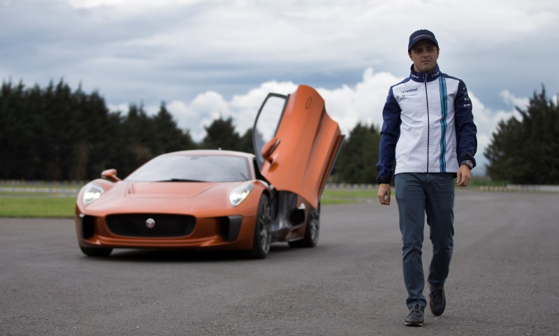 Mexico Grand Prix 2015: Felipe Massa plays Bond baddie in Spectre car ...