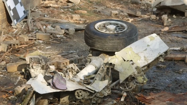 Akron plane crash: Investigators comb scene where jet smashed into ...