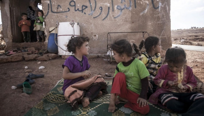 Syria: Starving residents issued with salt packets in besieged town of ...