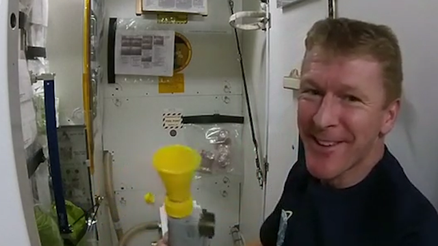 Tim Peake: British astronaut explains how to go to the toilet in space ...