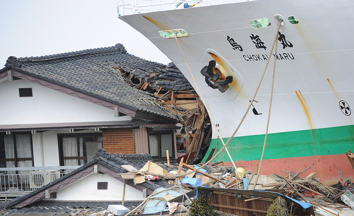 Japan tsunami: 60 powerful photos of the earthquake and nuclear ...