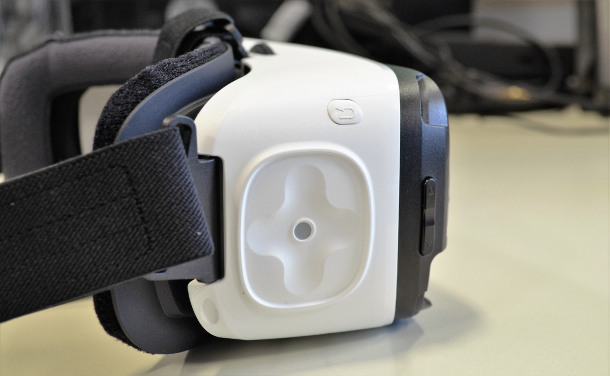 Samsung Gear Vr Review Virtual Reality For The Masses But Is It Any