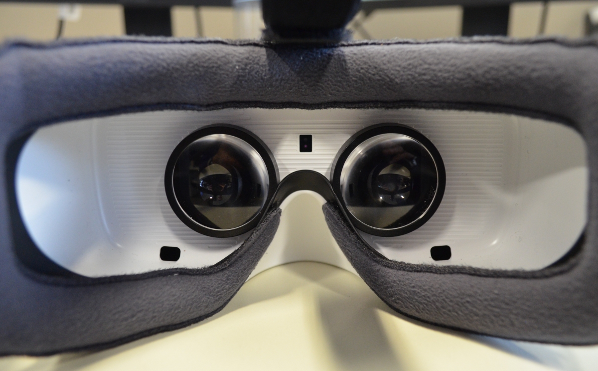 Samsung Gear Vr Review Virtual Reality For The Masses But Is It Any