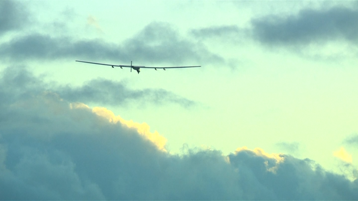 Solar Impulse 2 makes successful take-off from Hawaii | IBTimes UK