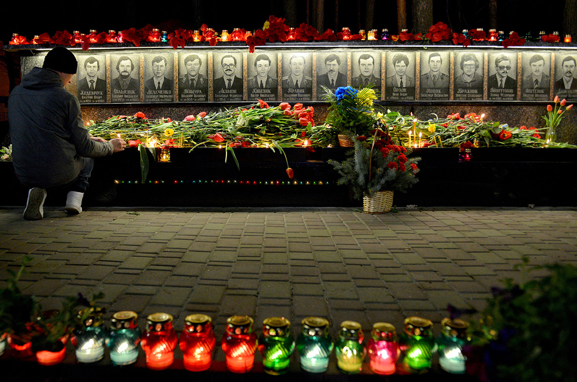 Chernobyl 30th anniversary: Ukraine's tearful memorials to those who ...