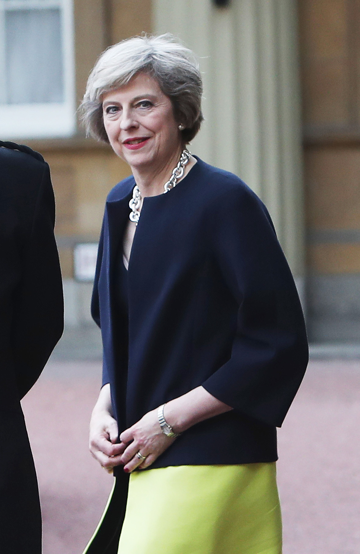 Theresa May moves into 10 Downing Street as Britain's second female ...