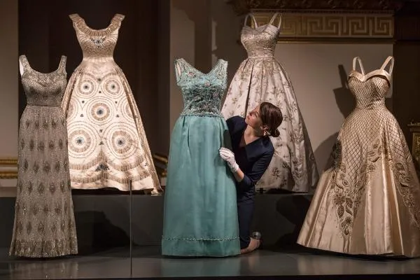 Fashioning A Reign 90 Years Of Style From The Queen s Wardrobe In Pictures fashioning-a-reign-90-years-of-style-from-the-queen-s-wardrobe-in-pictures