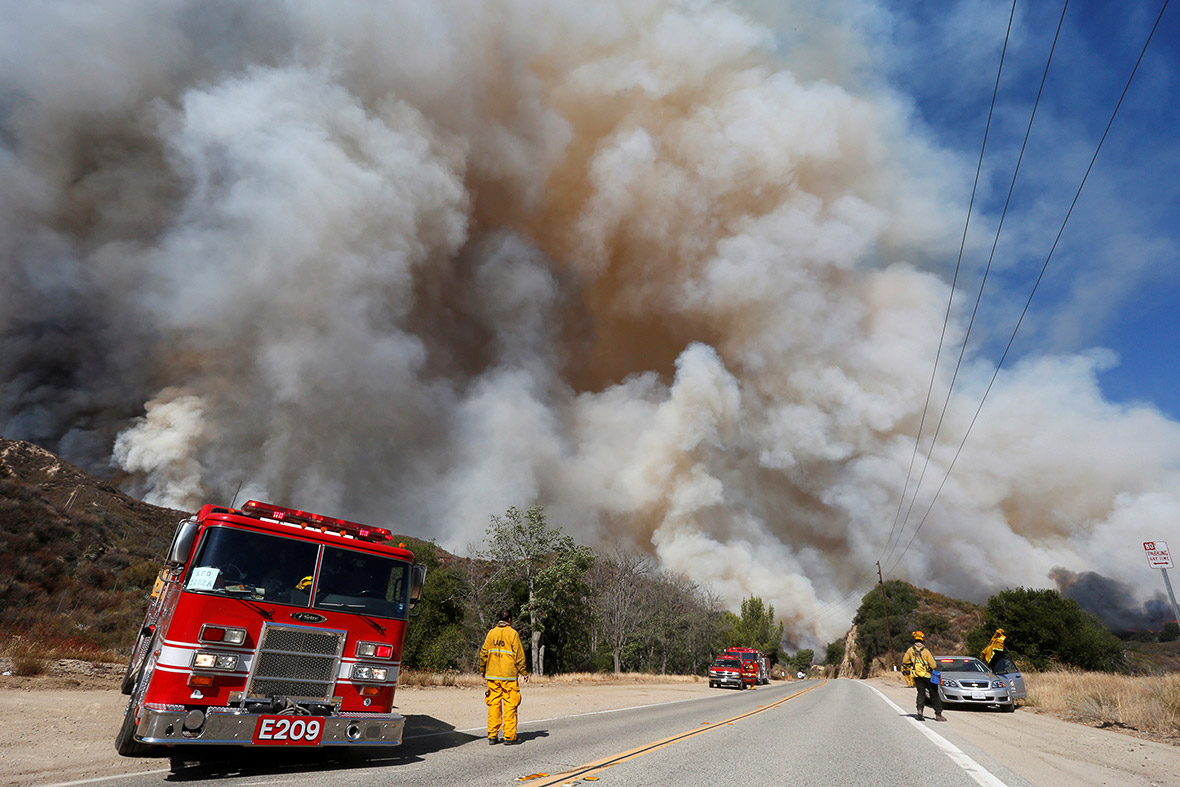 Photos of Sand Fire raging in forest near Los Angeles, California