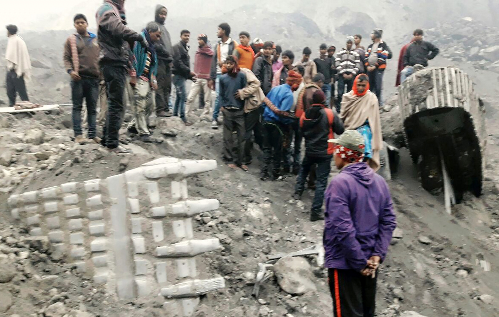 Jharkhand mine collapse: At least 6 dead and dozens feared trapped in ...