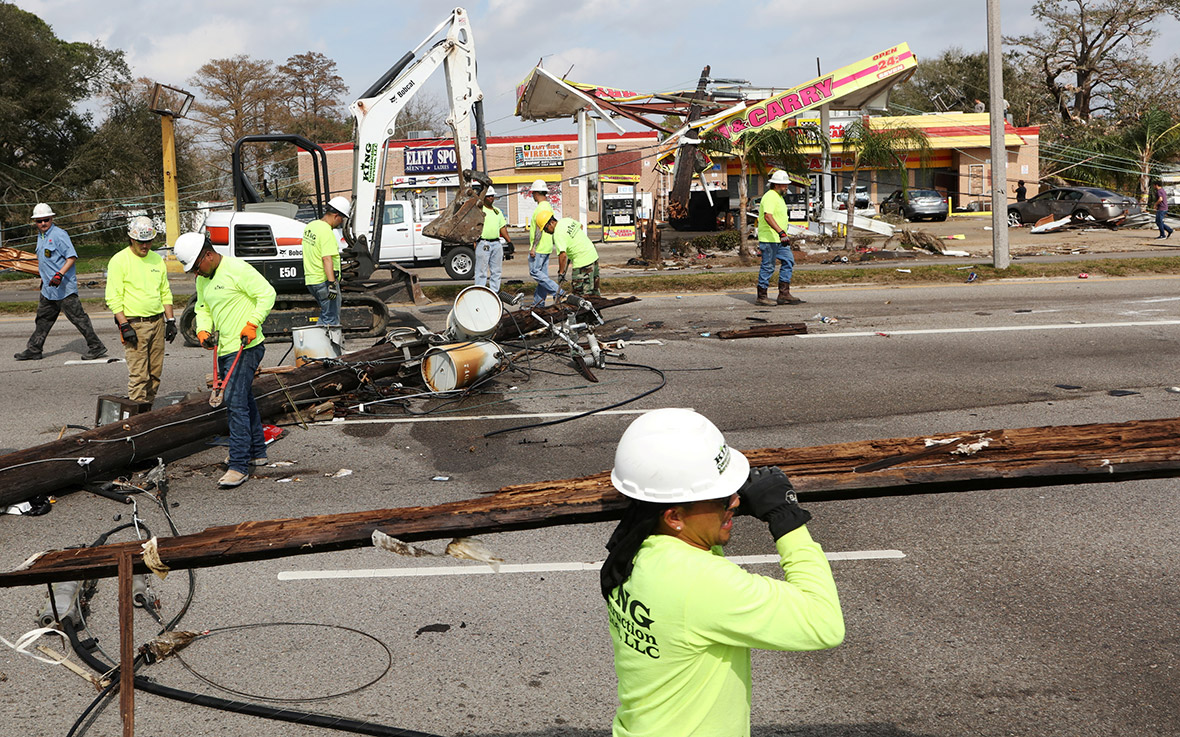 Scenes Of Devastation After Tornado Half A Mile Wide Tears Through New