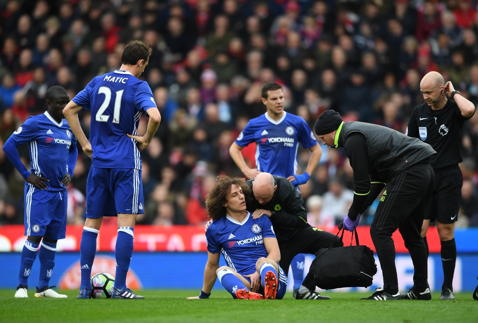 Chelsea defender David Luiz will not require summer surgery despite ...