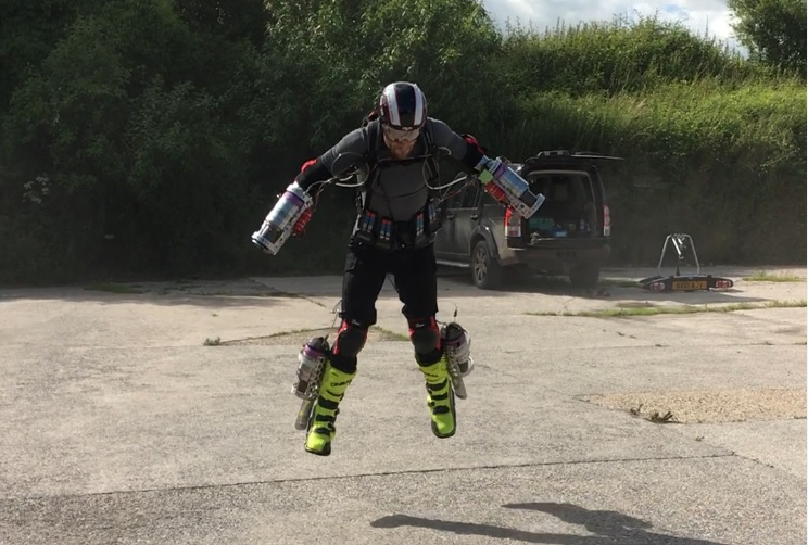 From oil man to Iron Man: British entrepreneur builds and flies working ...