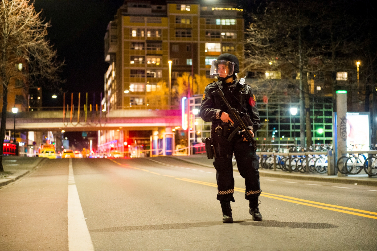 Oslo police find 'bomb-like' device in busy shopping area | IBTimes UK