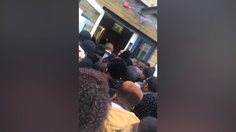 Idris Elba open casting 'shut down' by London police after hundreds ...