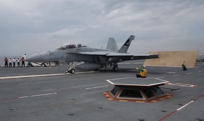 Watch US Navy use electromagnetic catapult to launch jets from aircraft ...