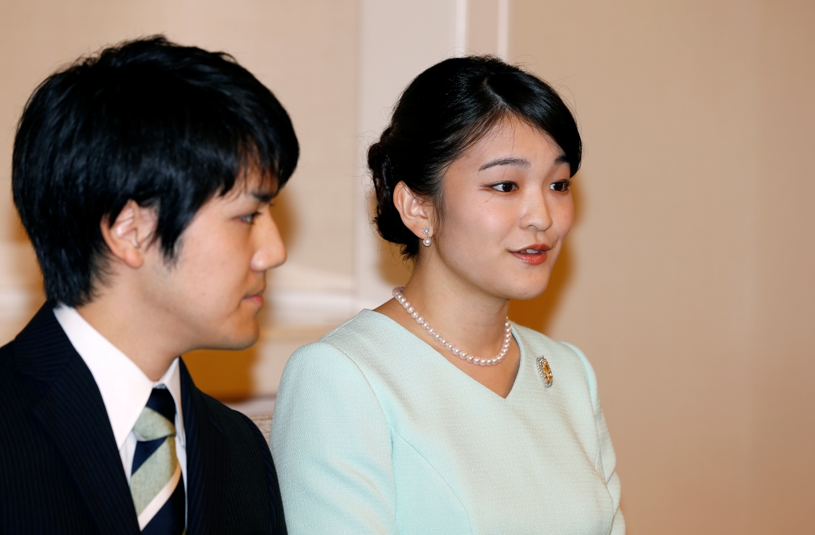 Japan Emperor's granddaughter Princess Mako announces engagement to ...