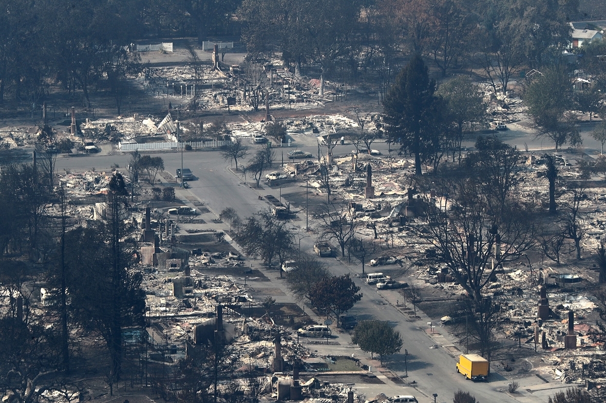 Shocking aerial photos show house after house in Santa Rosa obliterated ...