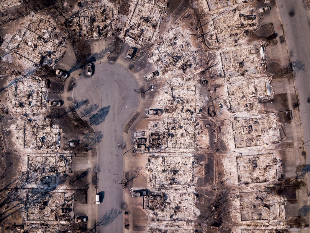 Shocking aerial photos show house after house in Santa Rosa obliterated ...