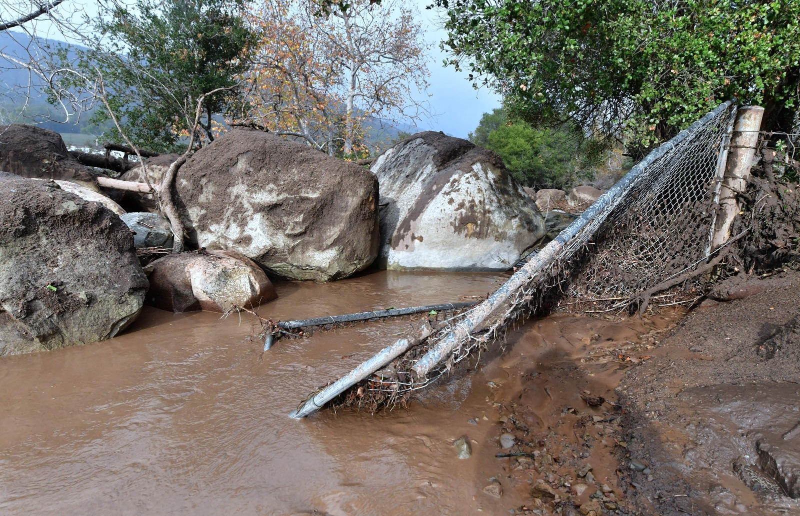 Photos show terrifying power of deadly mudslides that swept through ...