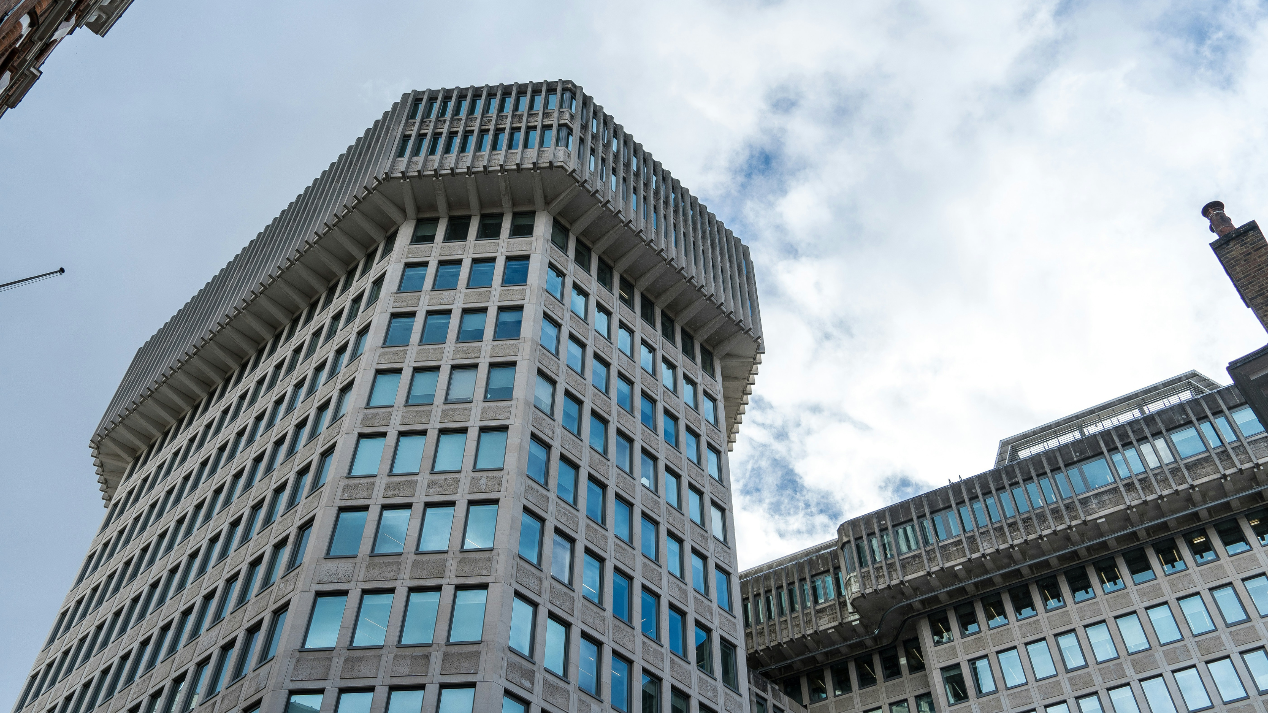 £11bn Black Hole: Ministry of Justice Under Fire for Missing Spending ...