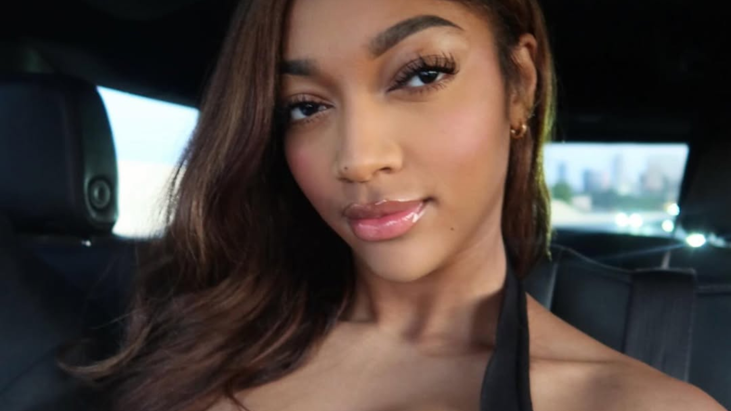 10 Photos of 'Bayou Barbie' Angel Reese: WNBA Star Poised to Walk the ...