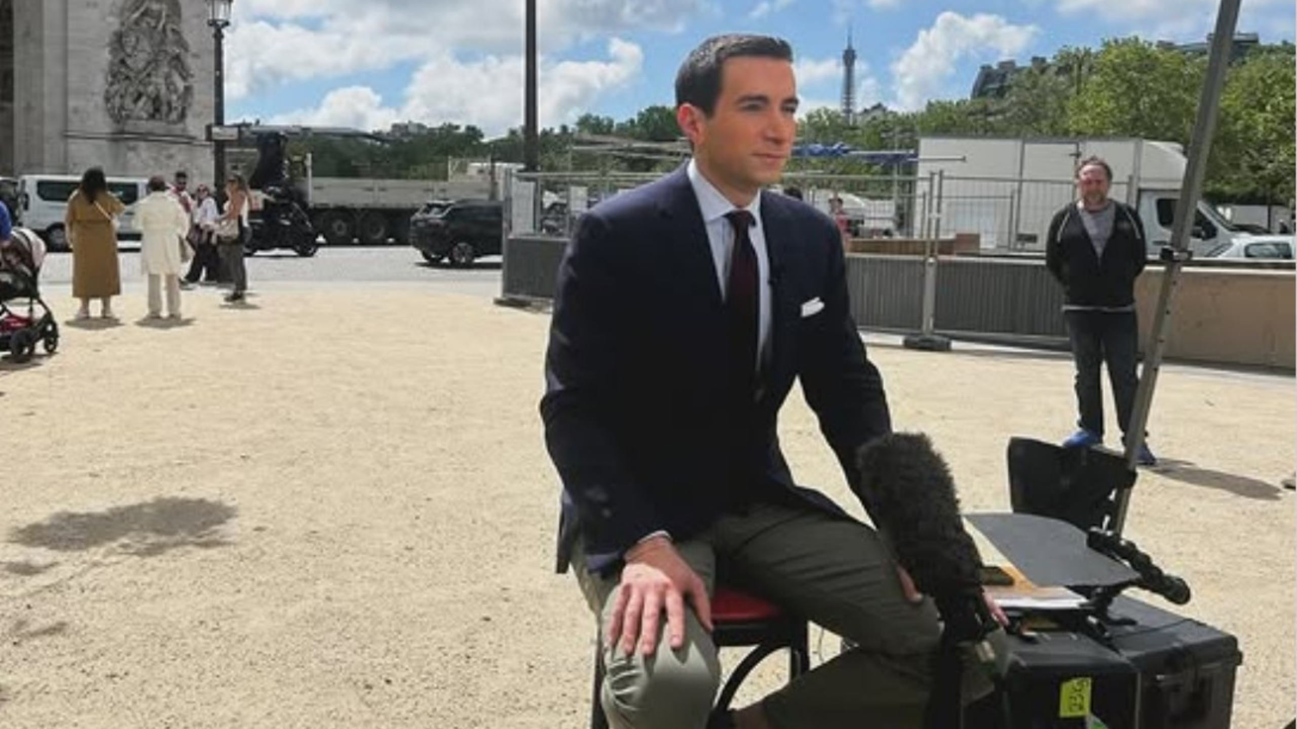 What's Going On With Andrew Ross Sorkin's Eye? Viewers Question His ...