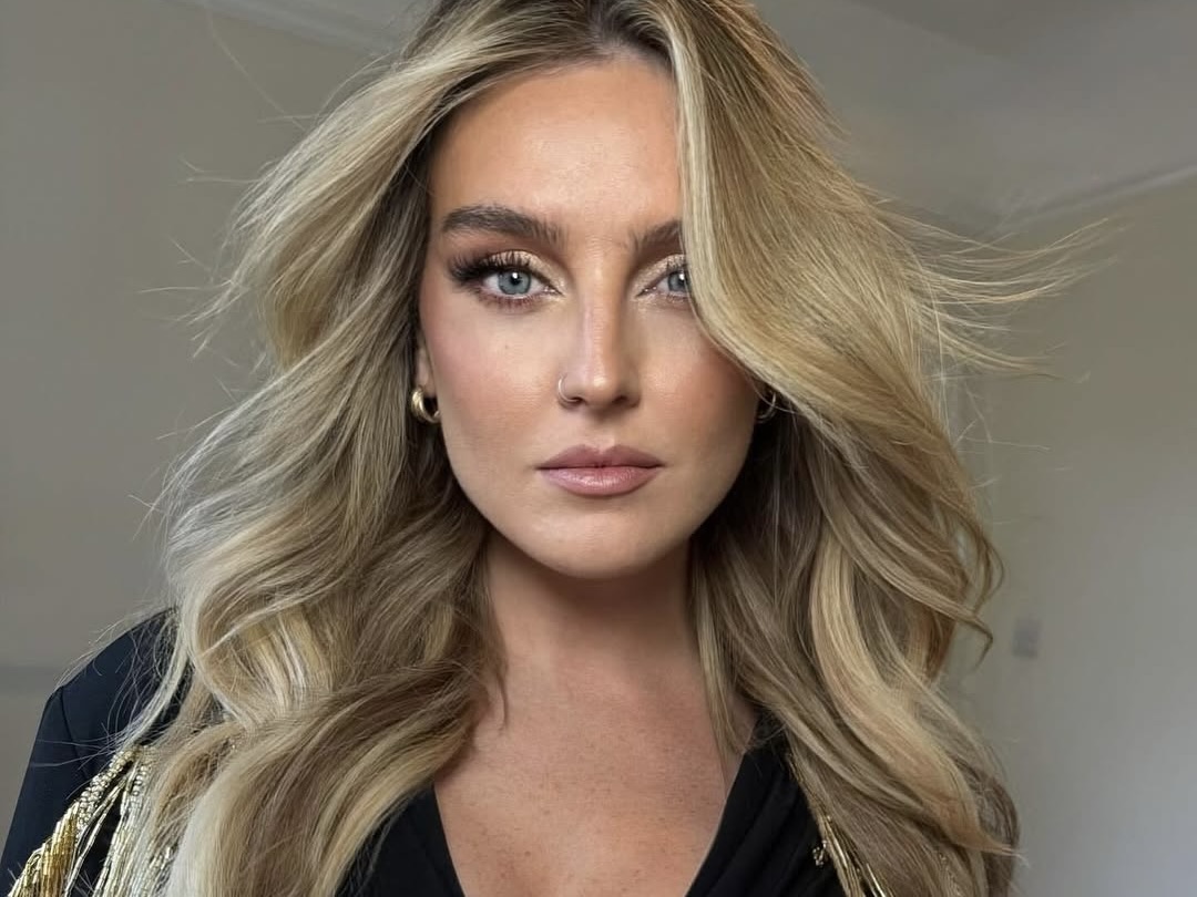 Perrie Edwards 'Choked Up' Onstage Over Lost Friendship: 'It's F---king ...