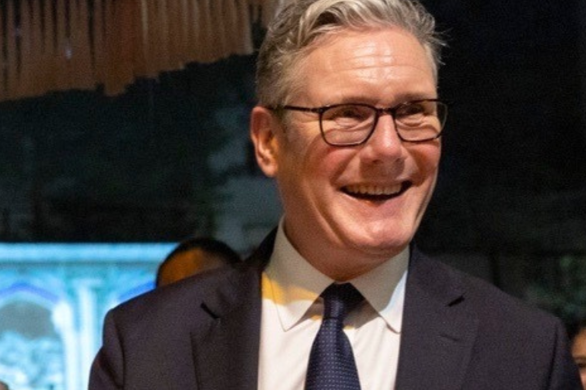 Keir Starmer Apologises After Being Told Off by Teacher for Doing '6-7 ...