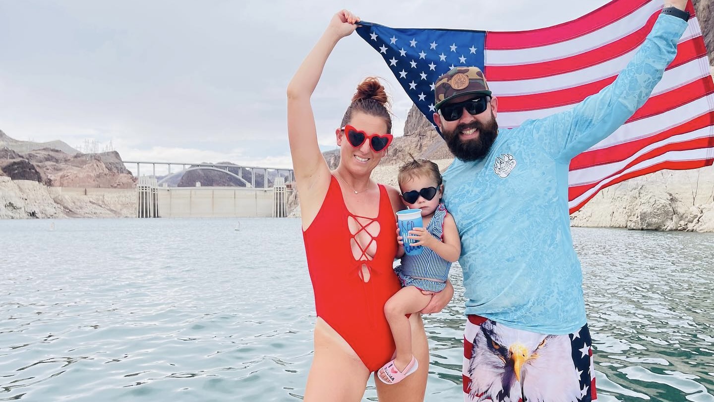10 Photos of FoodWithBearHands' Wife Jessica Duarte: 'Horrible Incident ...