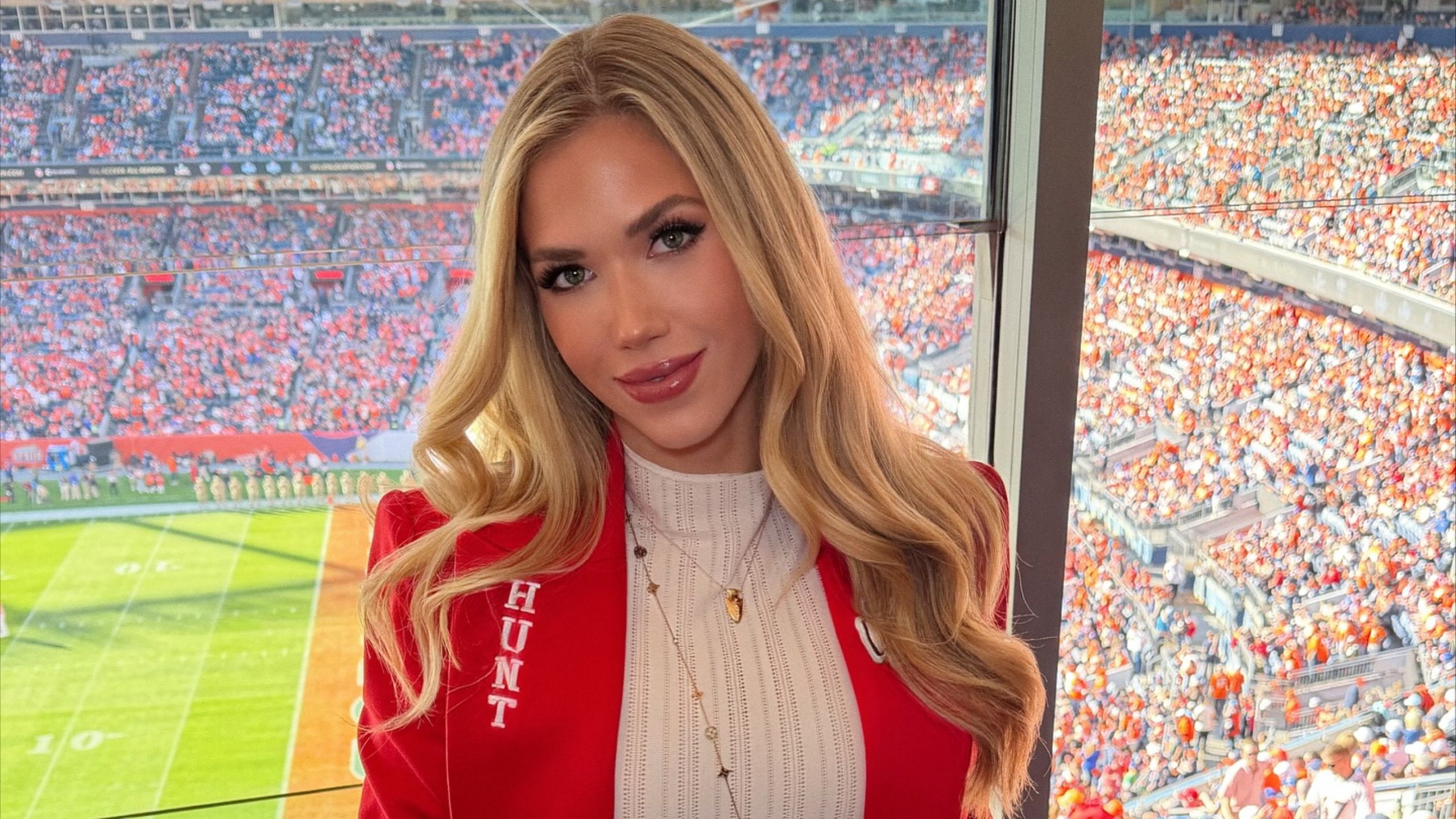 Daughter of Kansas City Chiefs Owner Gracie Hunt Likes the Idea of an ...