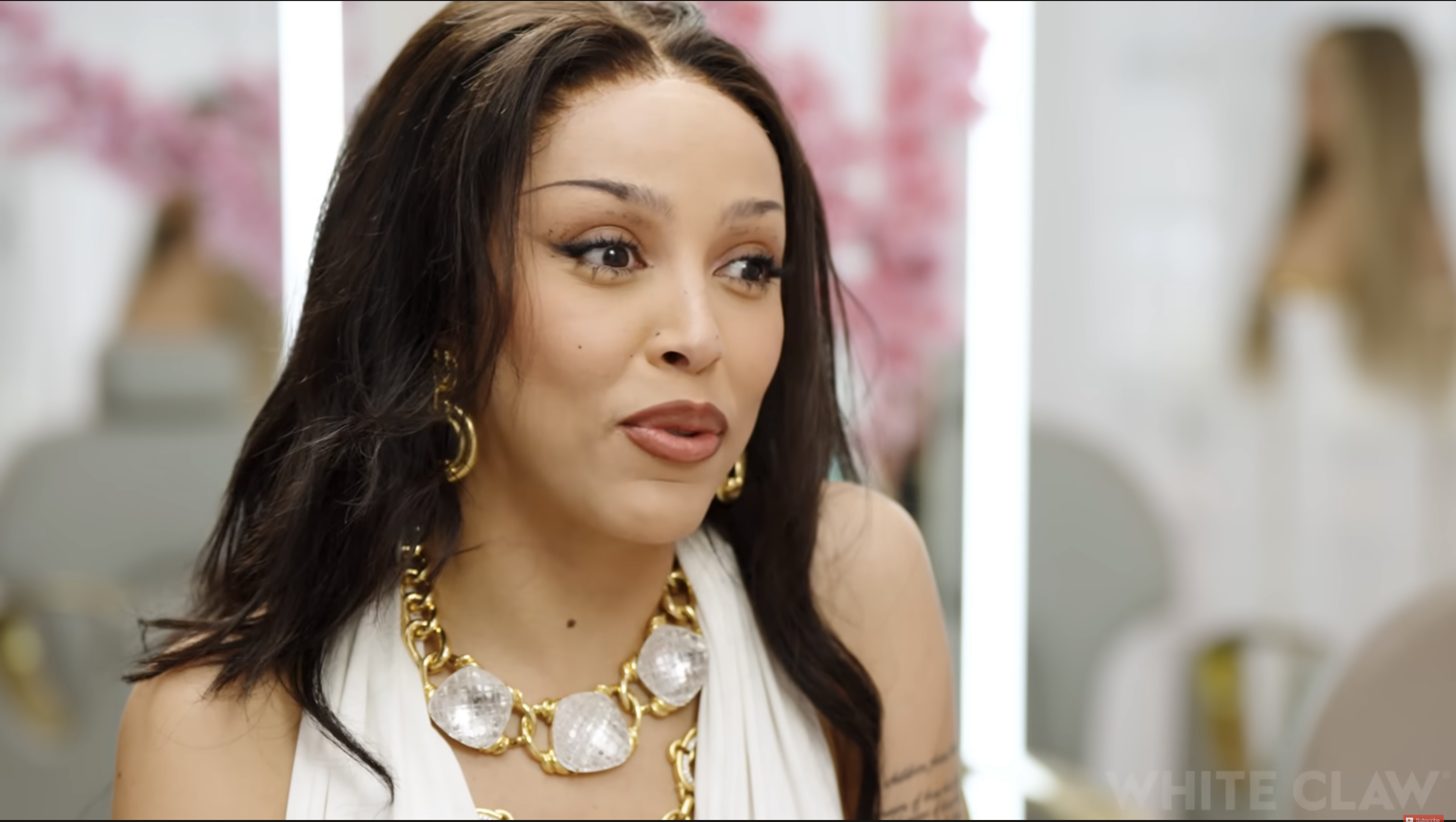 Doja Cat Slams Fans For 'Low Effort' Tour Claims, Calls Them 'Little C ...
