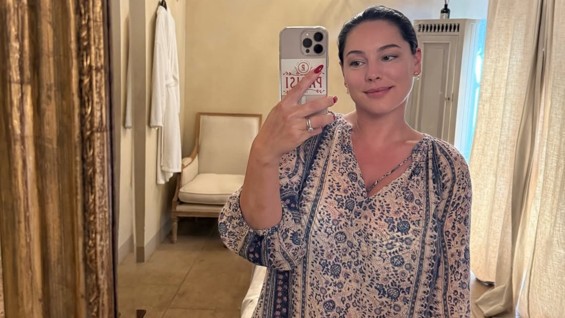 Kelly Brook Claims Doctor Offered Her Mounjaro Weight Loss, Tested ...