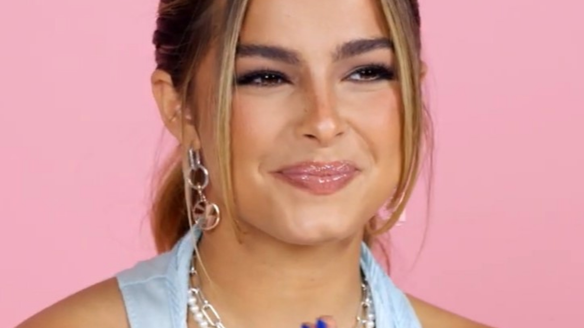 Addison Rae Refuses to Take Sides in Charli XCX–Taylor Swift Feud ...