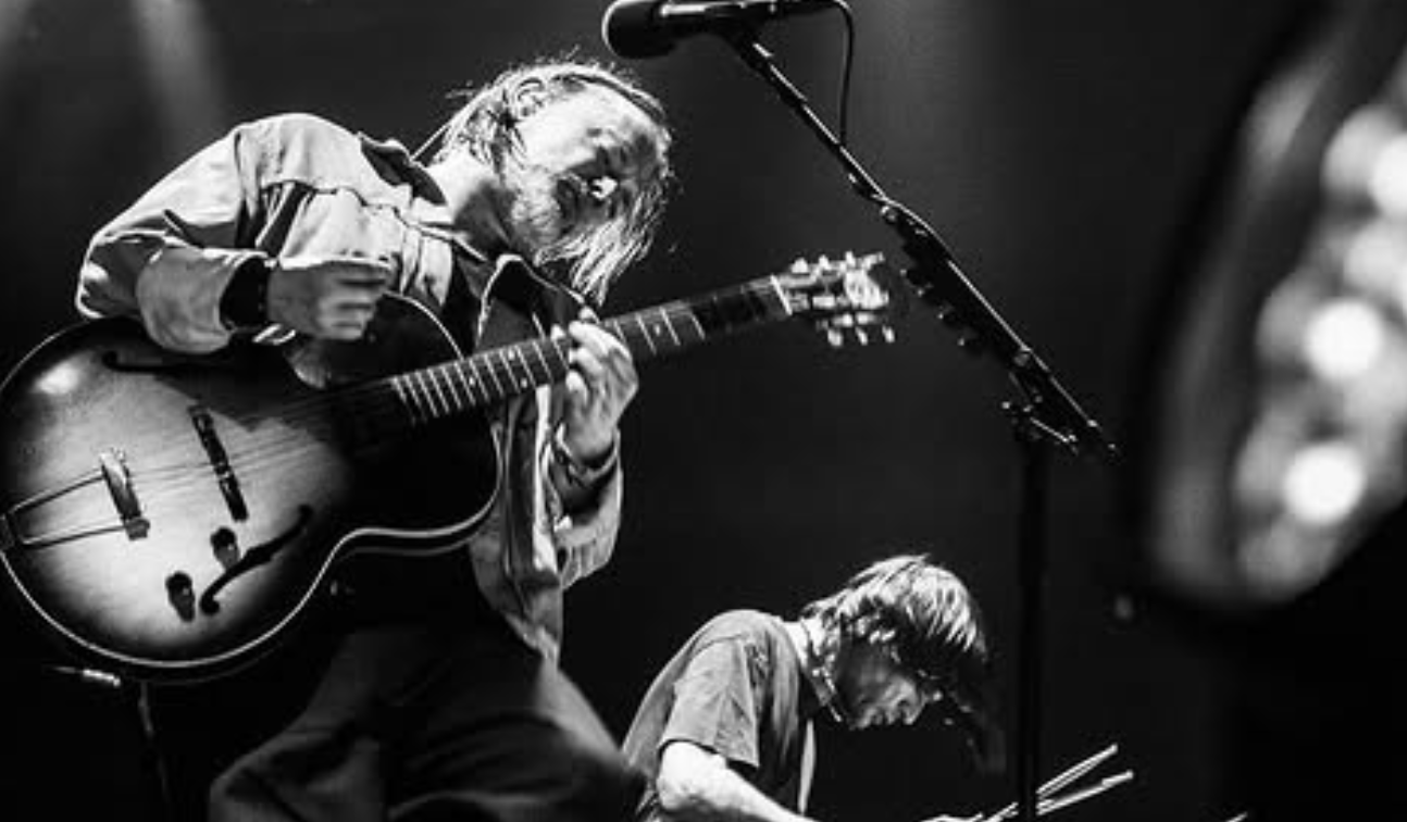 Radiohead Light Up London as Yorke Calls the Reunion an Act of 'Healing ...