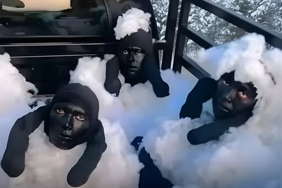 Three Men Disguised As 'Shaun The Sheep' Attempted to Cross Spanish ...